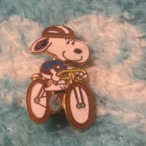 Peanuts | Tops | Snoopy Velourpant Szxl Snoopy On Bike Pin X5 | Poshmark